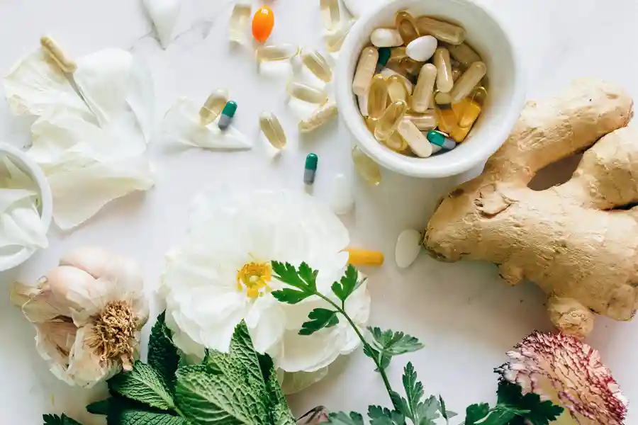 Pengobatan Herbal Tiongkok, Warisan Kuno yang Diakui Sains Modern ...